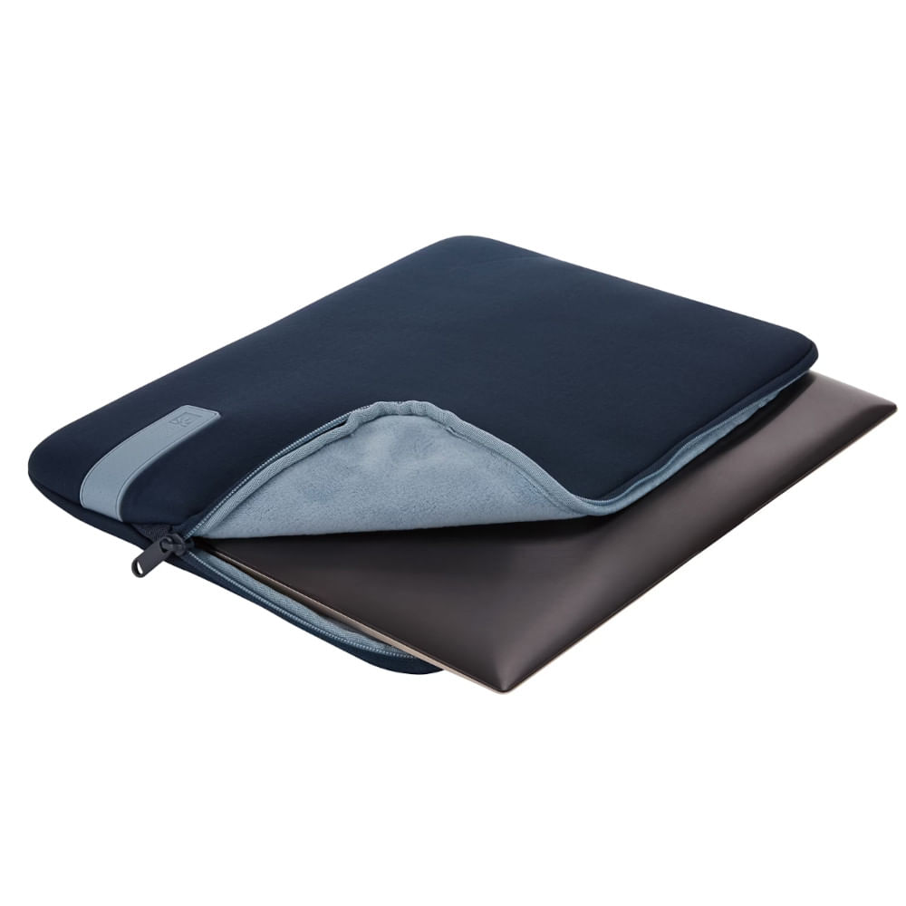 Case-Logic-Reflect-Laptop-Sleeve-de-13-polegadas-Dark-Blue-3203959 ...